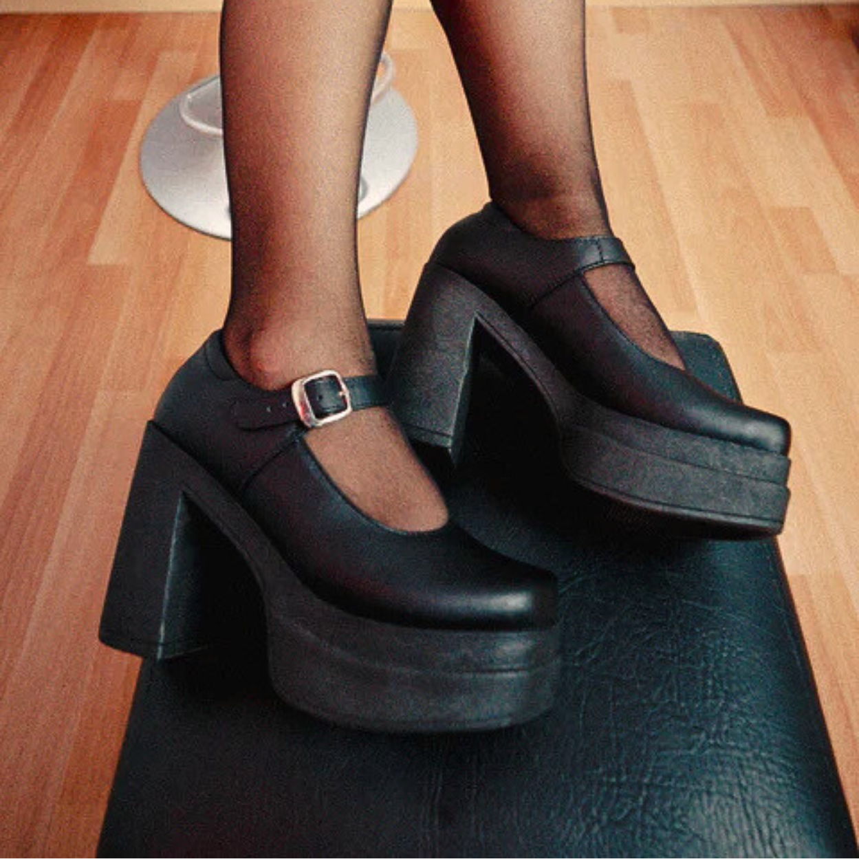 Ripley - ZAPATOS LOLA BRATZ PARA DAMAS NEGRO MATE