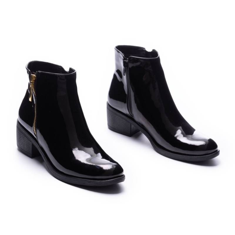 Ripley - BOTINES MUJER NÉBULA CHAROL NEGRO KOBE