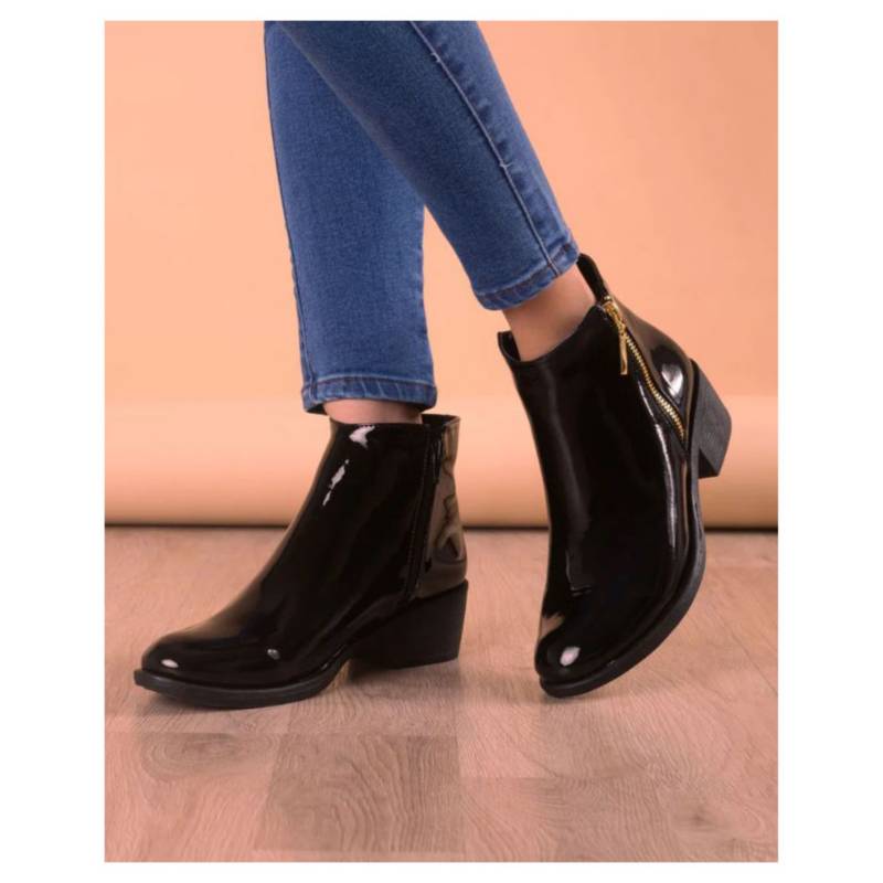 Ripley - BOTINES MUJER NÉBULA CHAROL NEGRO KOBE