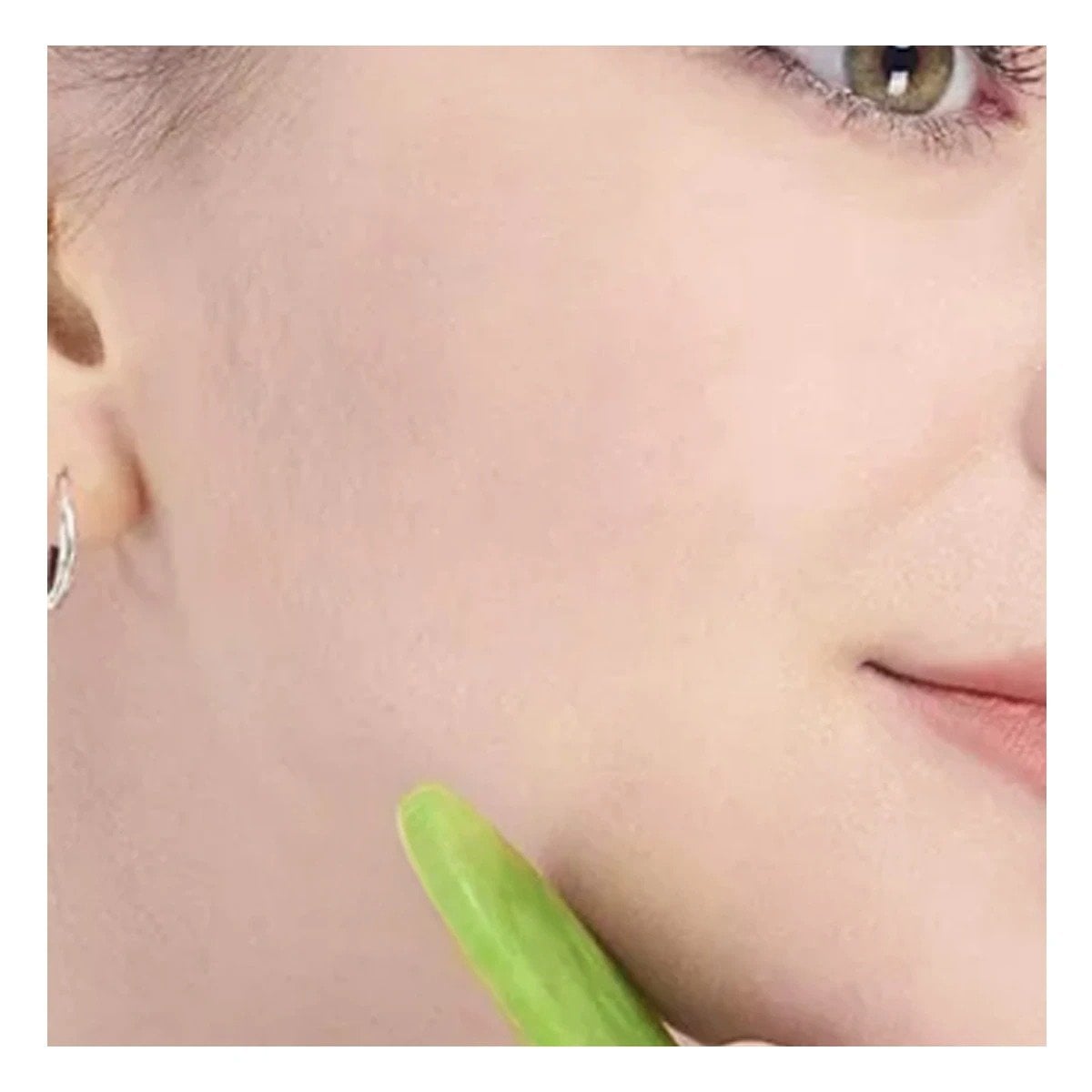 PACK2 GUA SHA REVITALIZANTE EN COLOR VERDE Y+PAPEL DE REGALO