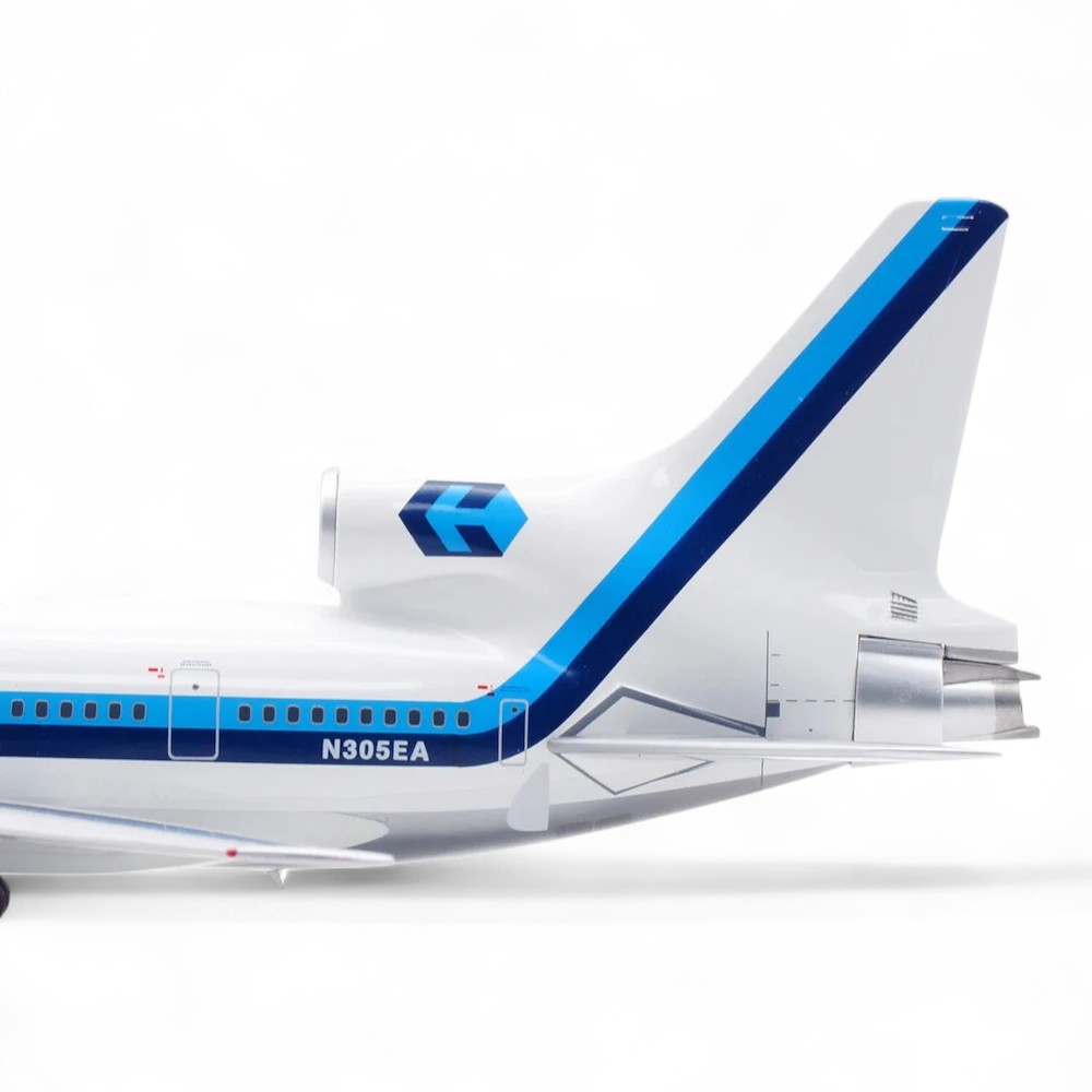 LOCKHEED L-1011-385-1 TRISTAR COURT LINE (EDICIÓN LIMITADA) 1/200