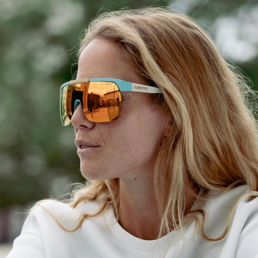 XC SUNGLASSES CON LENTE CHROMAPOP ABATIBLE, UNISEX SMITH