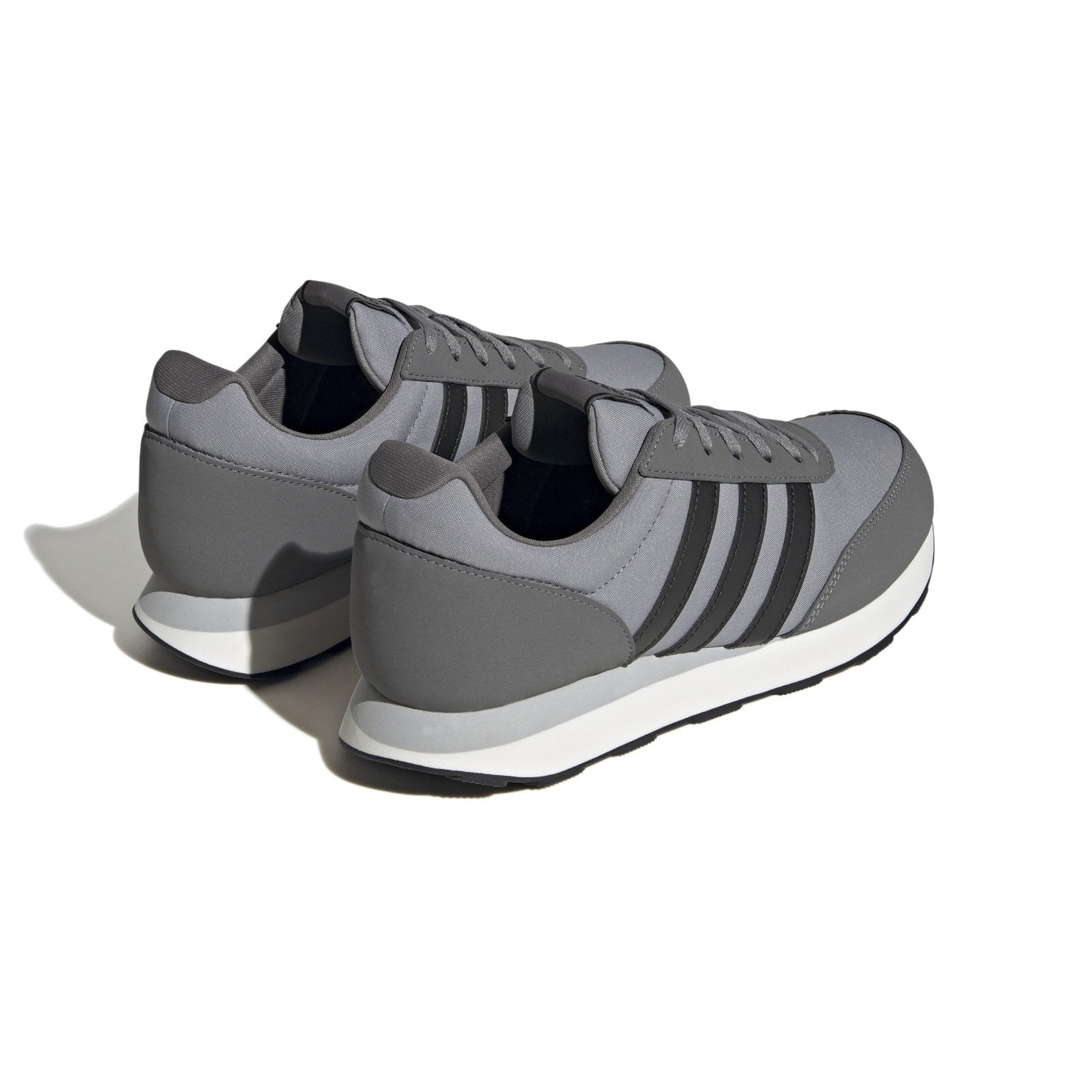 Ripley - ZAPATILLAS HOMBRE ADIDAS URBANAS GRIS RUN 60S 3.0 HP2259