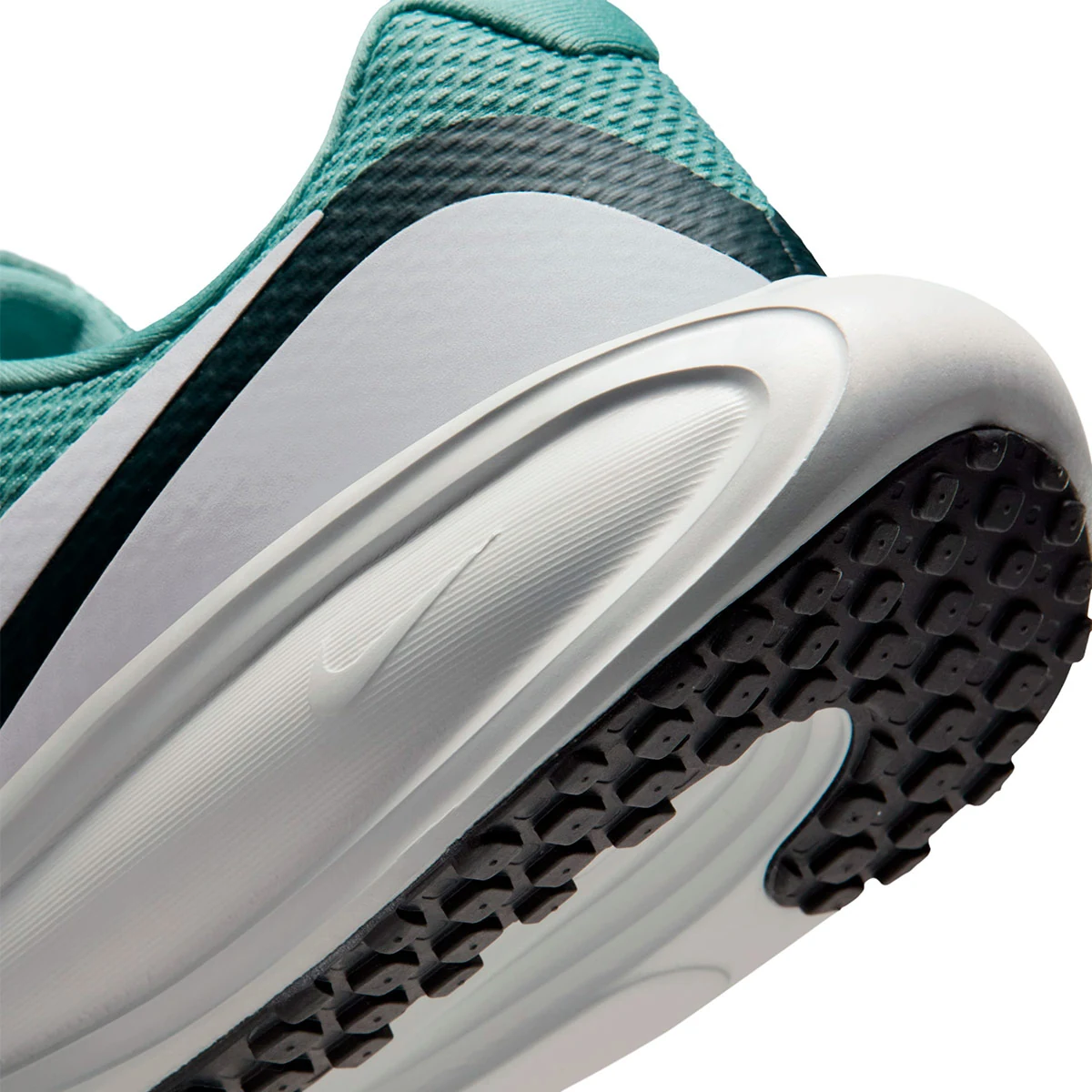 ZAPATILLAS HOMBRE NIKE RUNNING VERDE NIKE REVOLUTION 8
